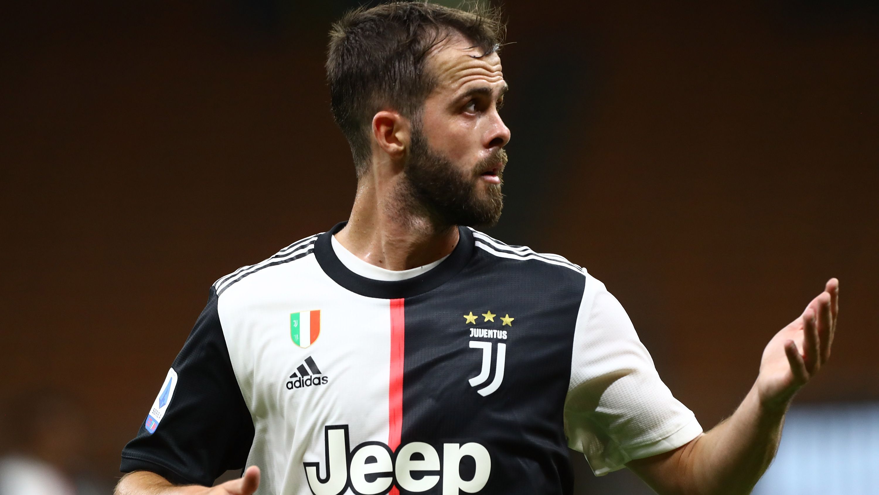 Pjanic fa visita alla Juventus: l'ex bianconero presente alla ...